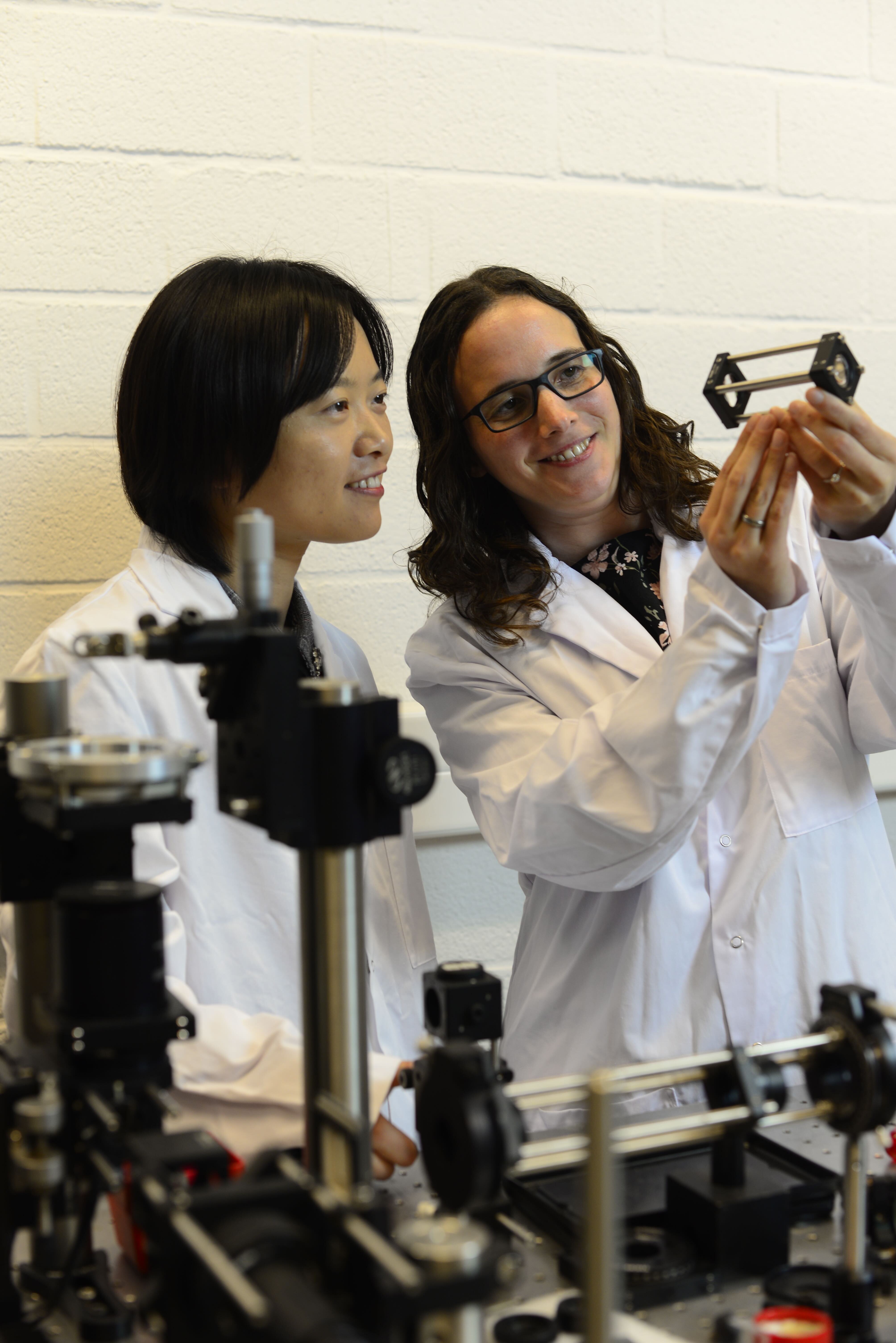 Lien… | B-PHOT Brussels Photonics | Vrije Universiteit Brussel Lien… | B-PHOT Brussels Photonics | Vrije Universiteit Brussel